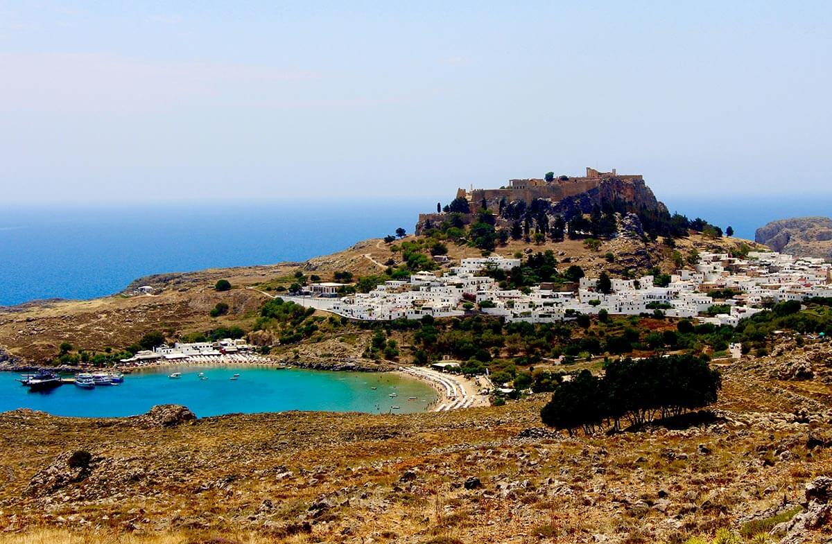 Από ποια νησιά περνάει το Blue Star Chios το 2025 - Simferry